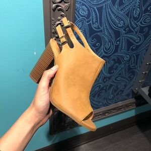 house of she | Shoes | Nwt Tan Open Toe Bootie Heels Spring Shoes ...